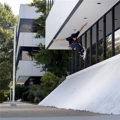 Inside Scooters: JON REYES INTERVIEW